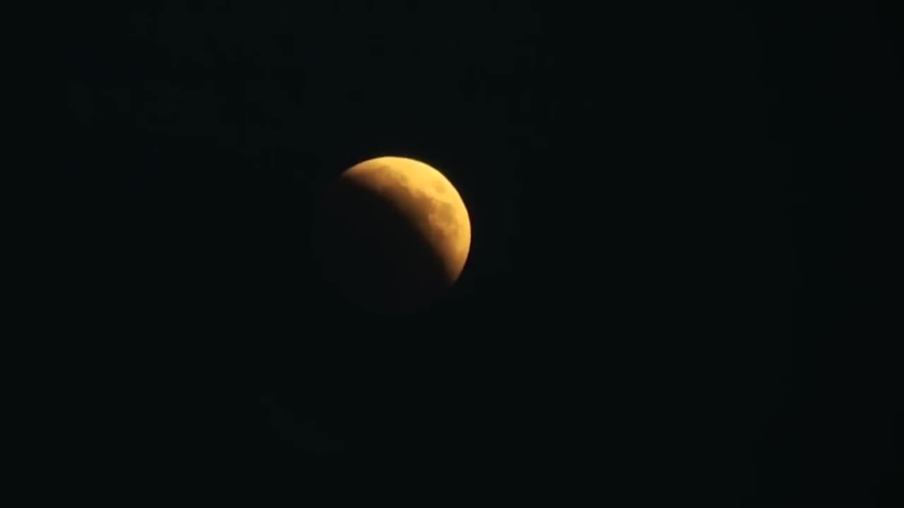 Moon Eclipse video clip by SciNews