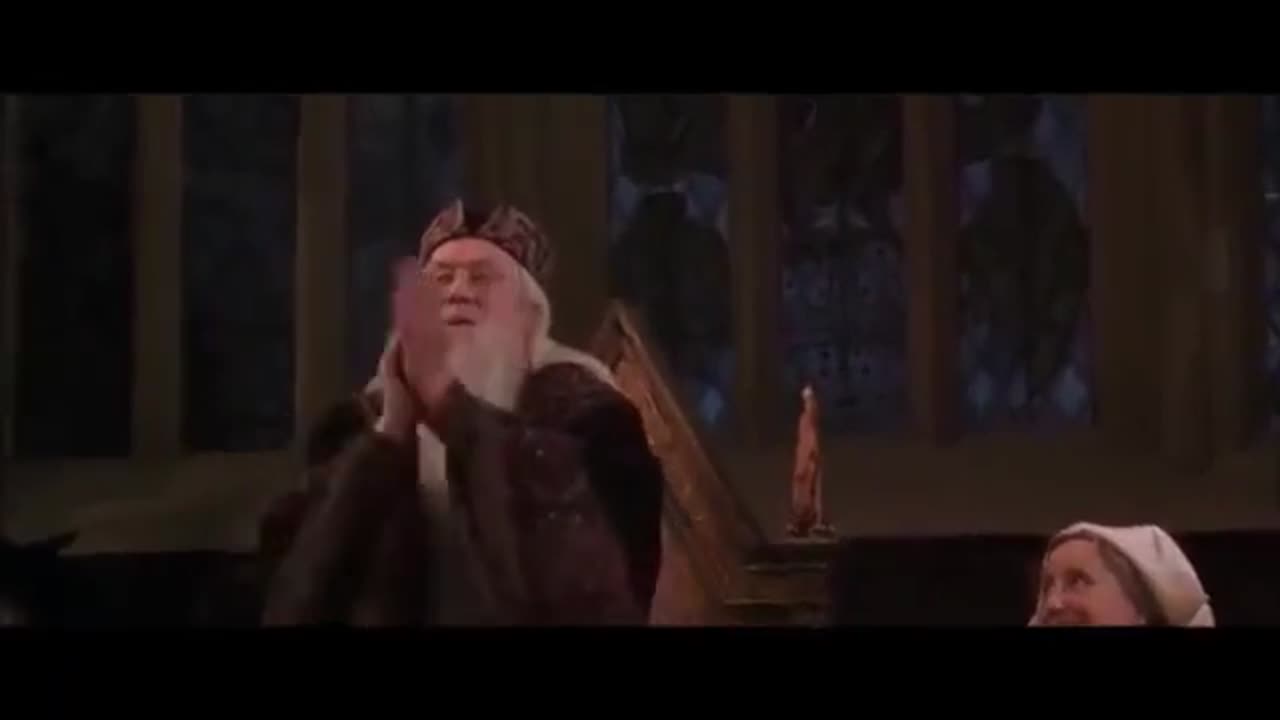 Harry Potter and the Sorcerer's Stone: Dumbledore Claps