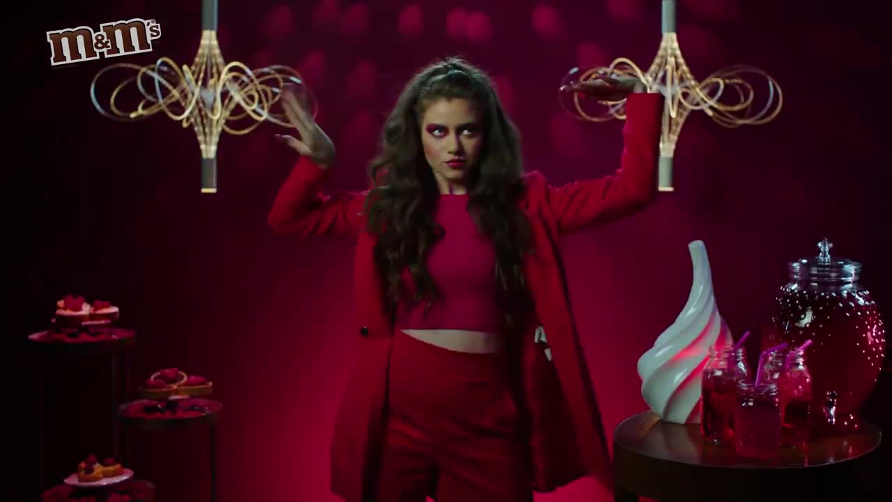 Crunchy Raspberry Dance video clip by M&M's