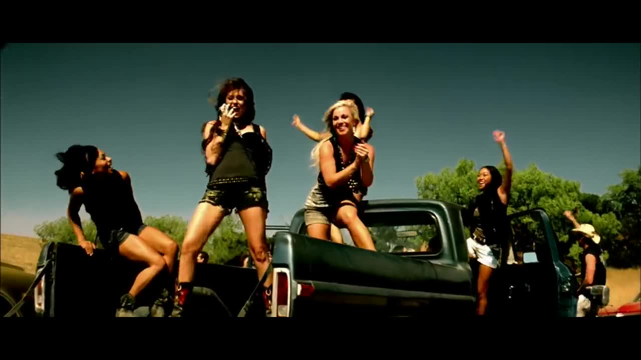 Miley Cyrus: It's a Party in the USA