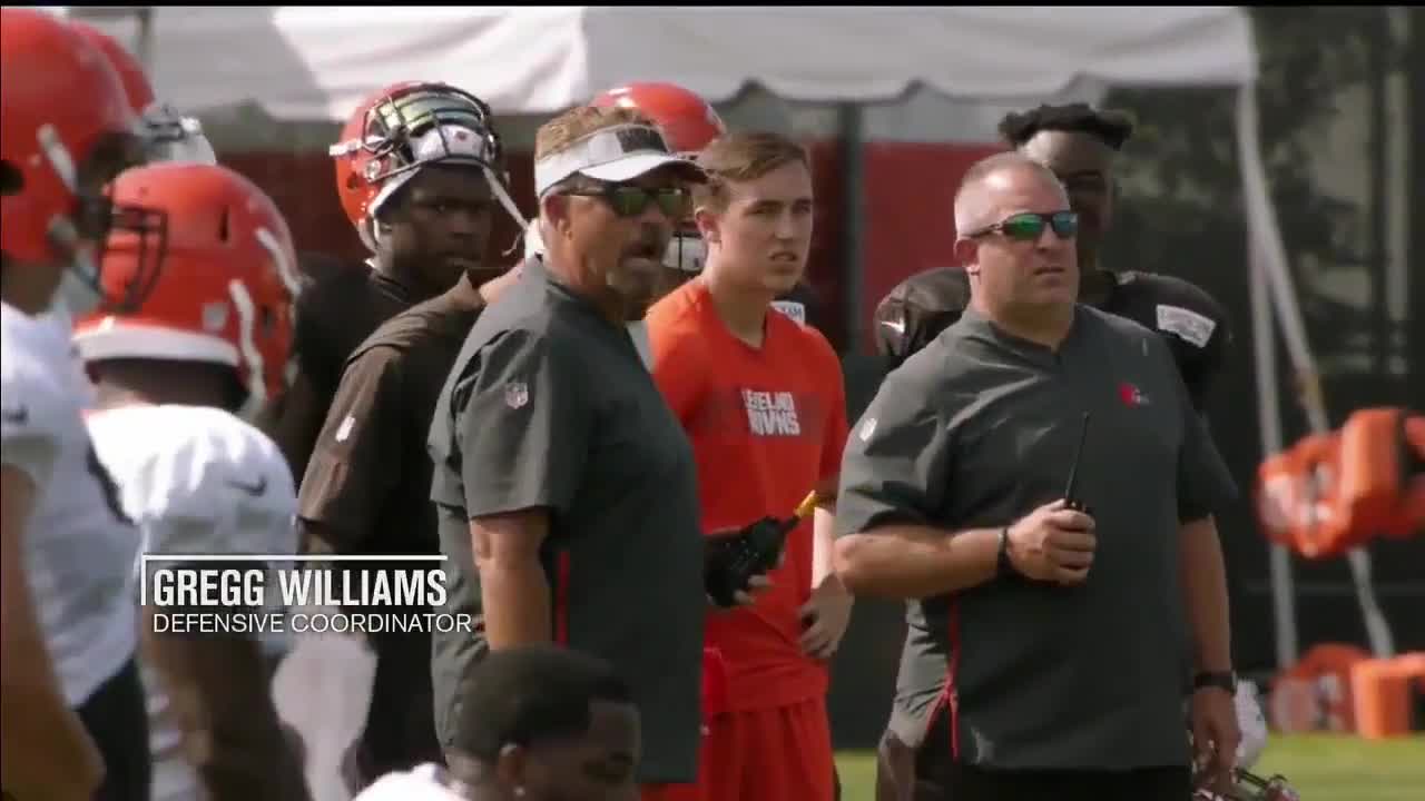 Block him! video clip by Hard Knocks