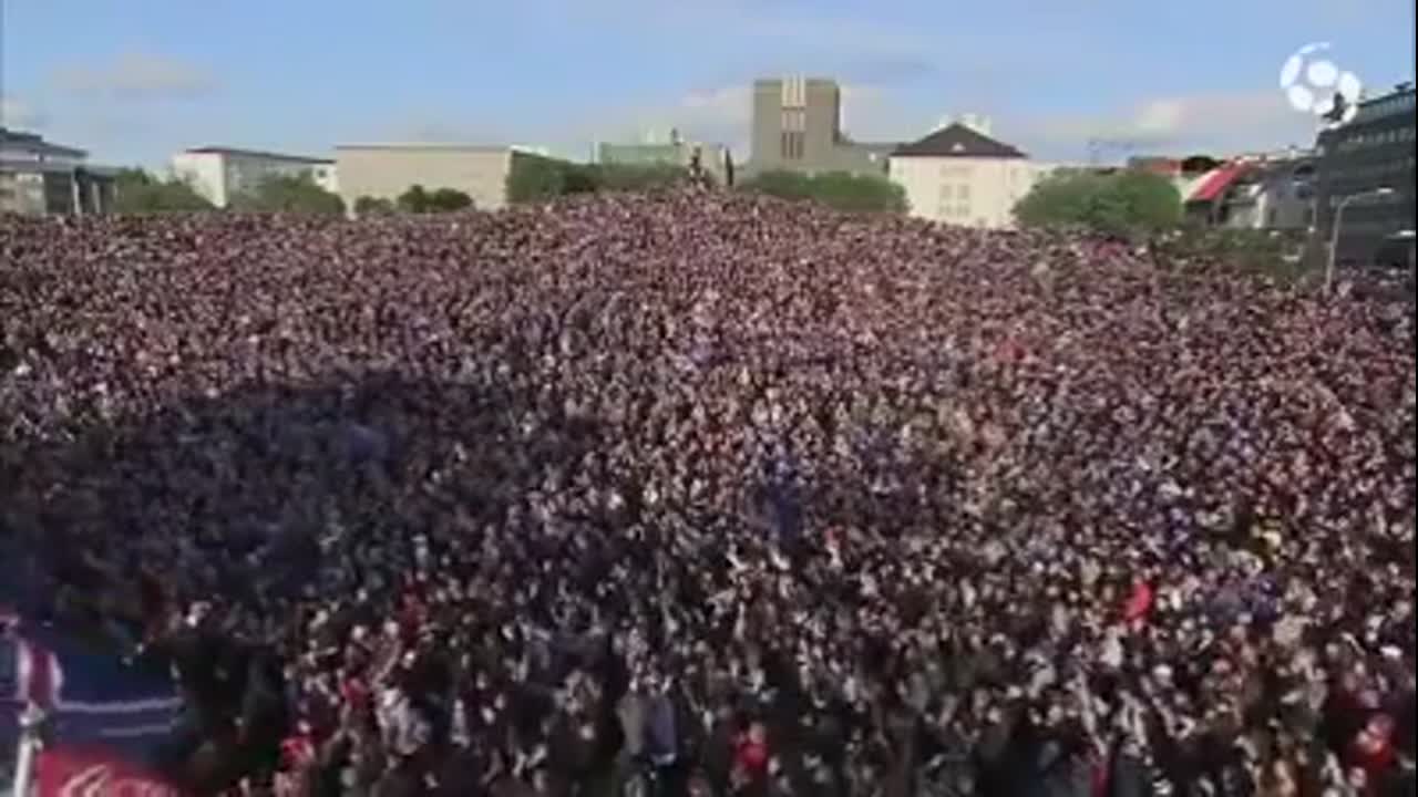 Crowd cheering video clip by Viking Clap