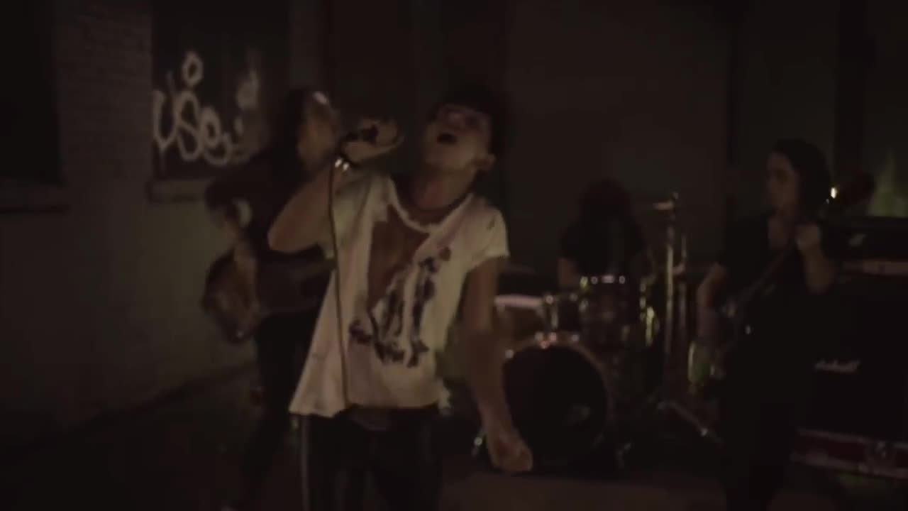 Oh Mama video clip by Middle 8