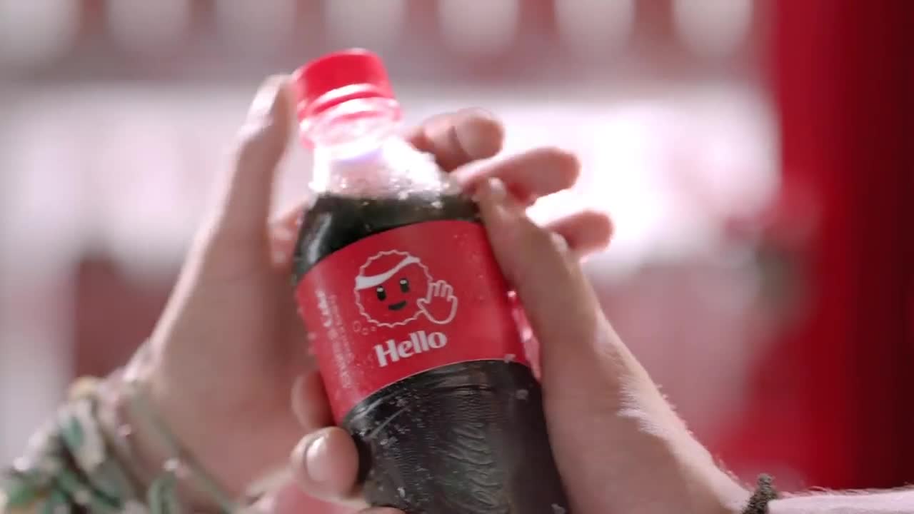 Hello video clip by Coca-Cola