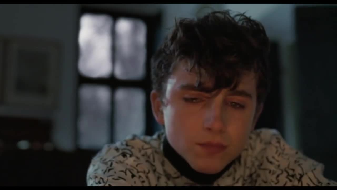 Elio crying video clip by Call Me By Your Name
