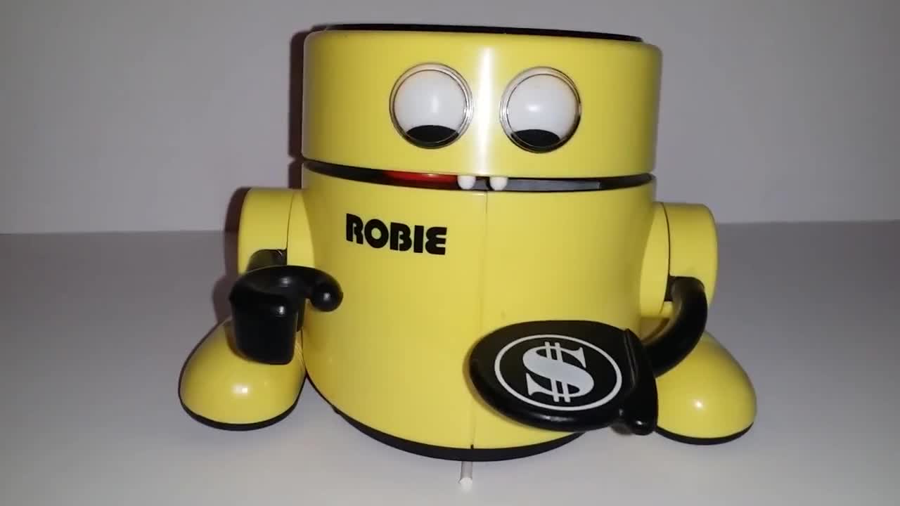Robie the Robot Banker video clip by Radioshack