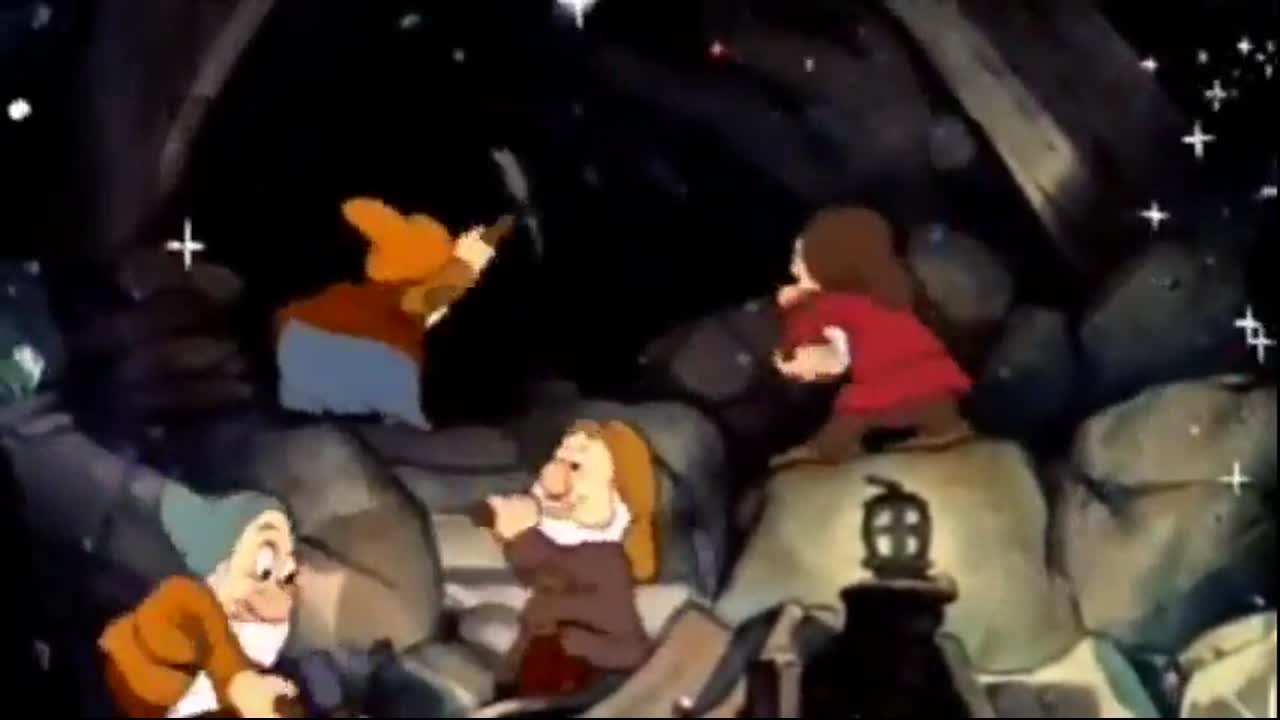 Snow White and the Seven Dwarfs - We dig dig dig | Perfect Meme Video Clip