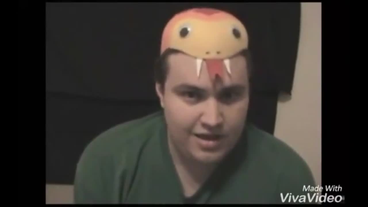 I'm a snake video clip by Vine