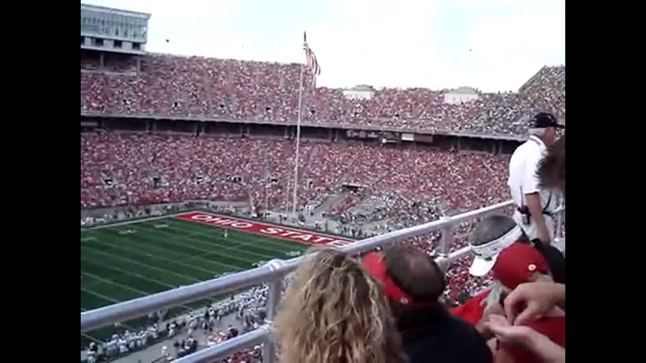 O-H-I-O Chant video clip by The Ohio State University
